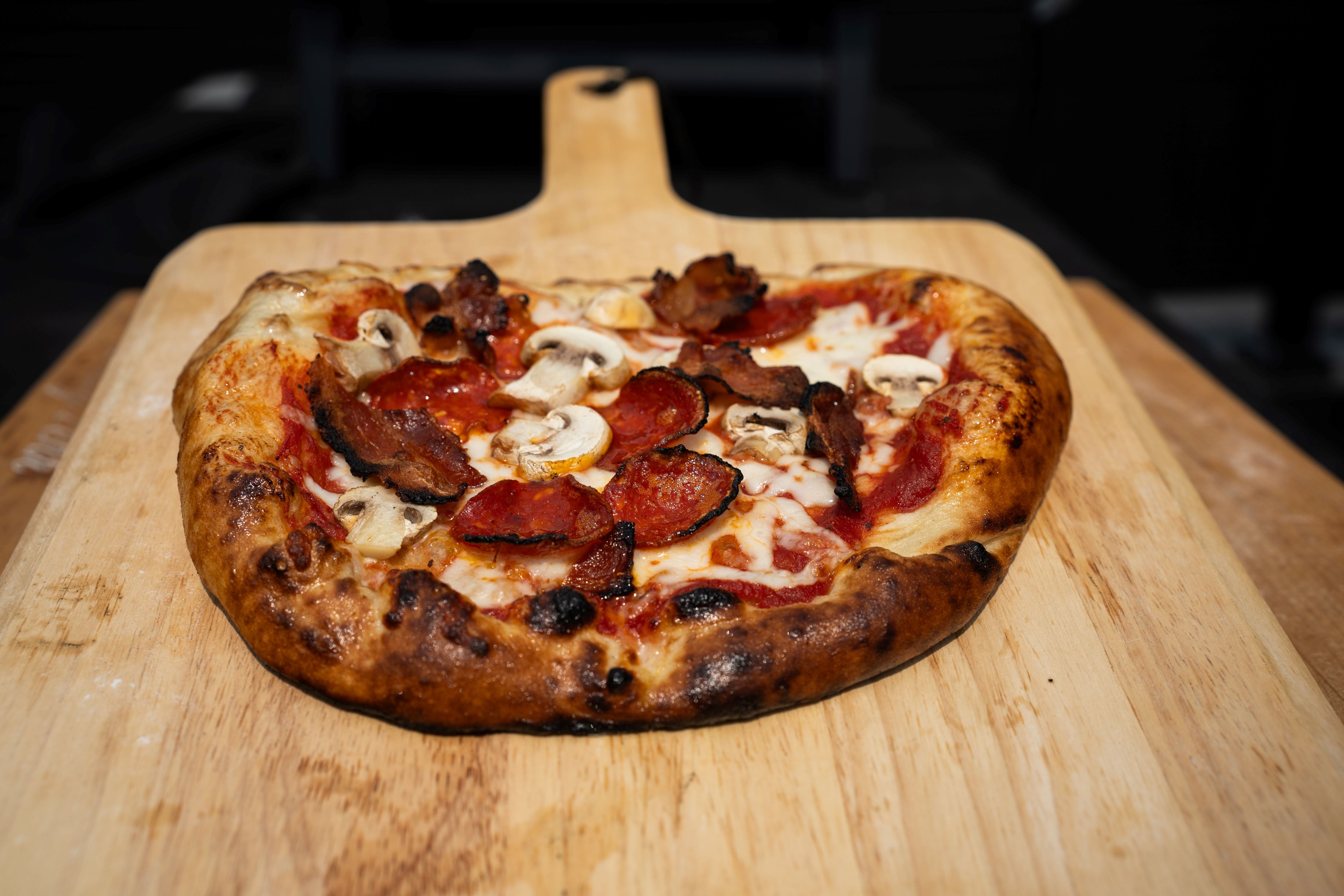 “The Canadian” Pizza – BakerStone